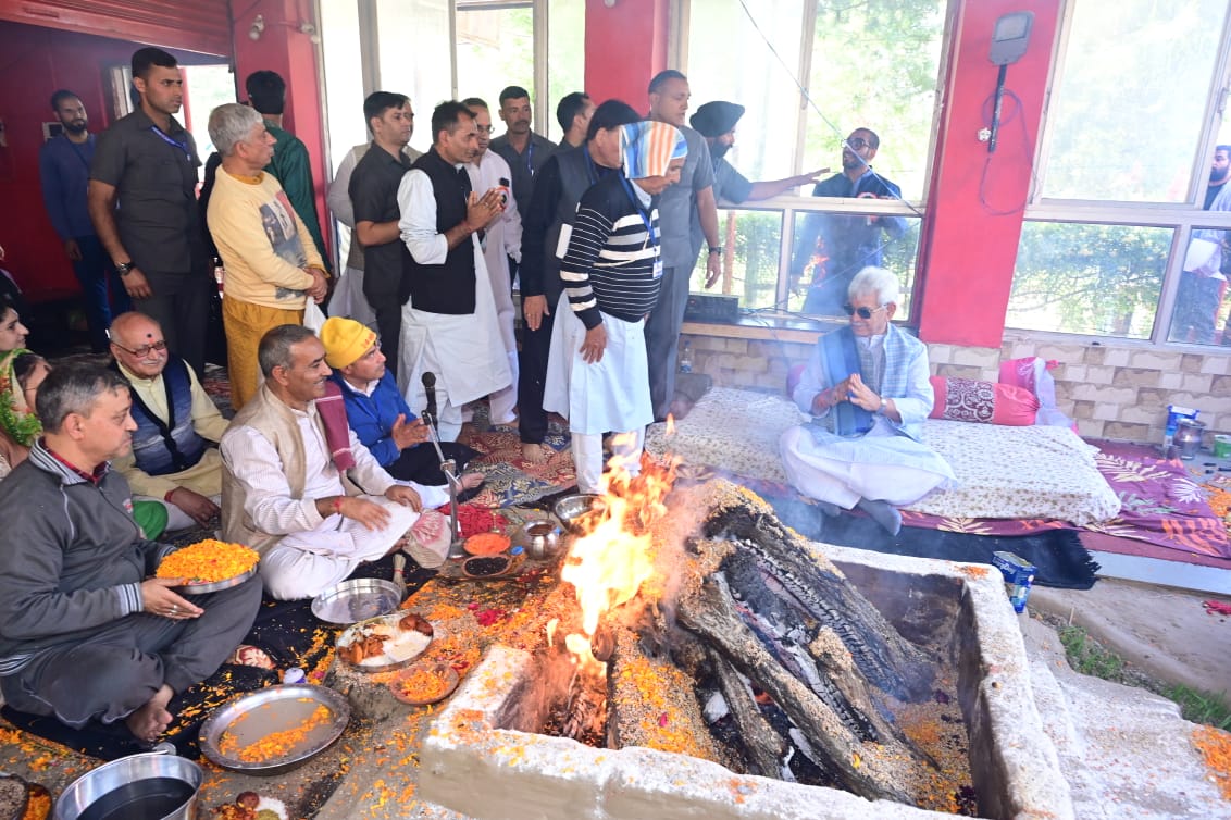 Lt Governor participates in Mahayagya on the auspicious occasion of ...