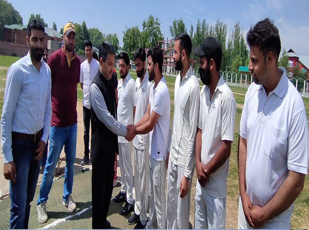 Two Matches played under Inter-College Cricket Tournament at SP College ...