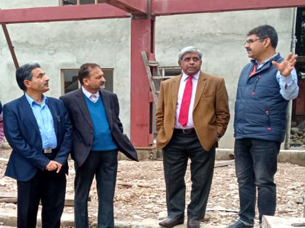 VC CUK reviews construction works at SP College - Valley Observer ...